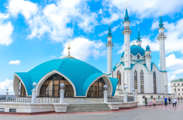 The World’s Most Beautiful Mosques to Travel